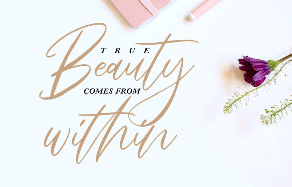 Everlyne Font - Free Font