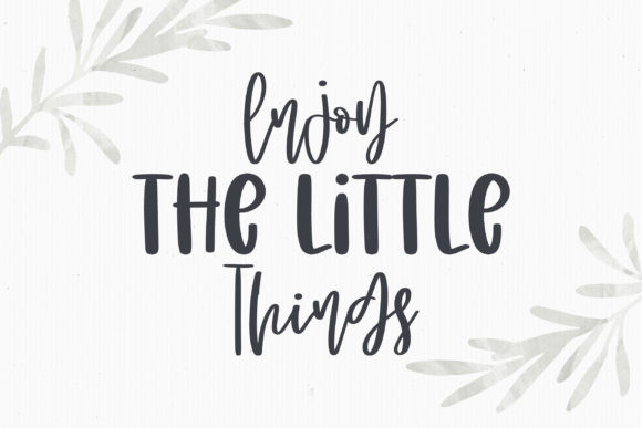 Falling Autumn Leaves Font - Free Font