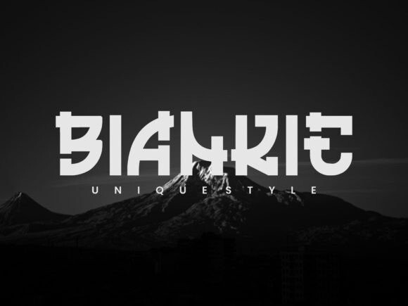Biankie - Decorative Font - Free Font