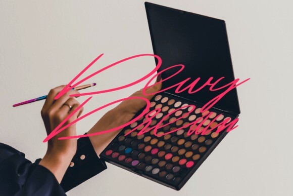 Delicate Handwritten Font - Free Font